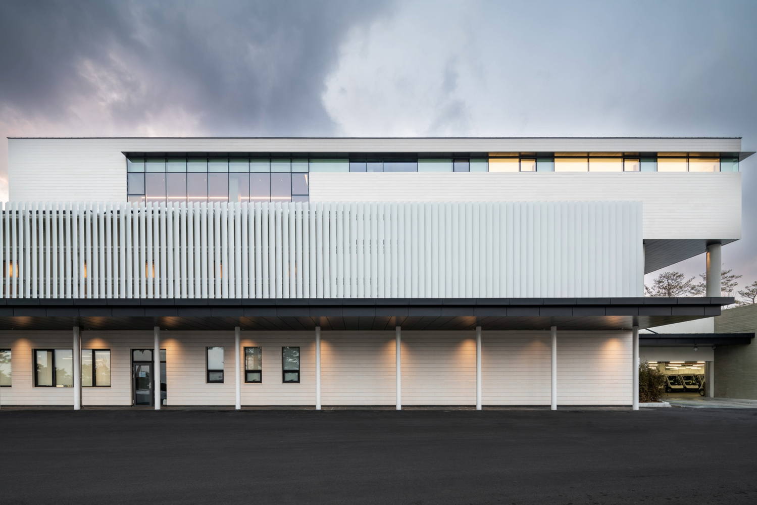 Seolhaeone Clubhouse Architectural Expansion: Redefining Golf Club Design by JOHO Architecture ...