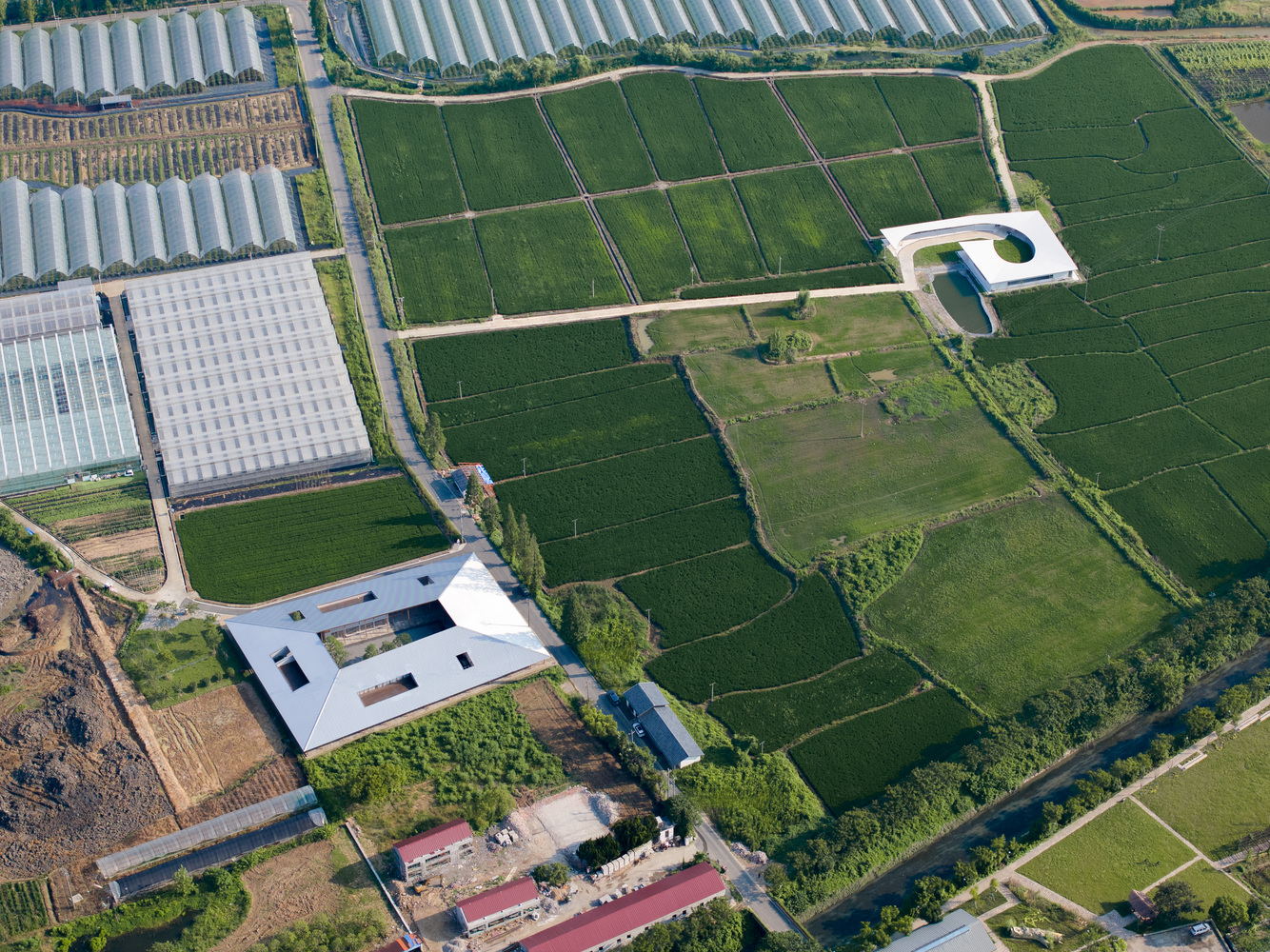 Sustainable Agritecture Design: The Agronomy Workshop by Studio Dali ...