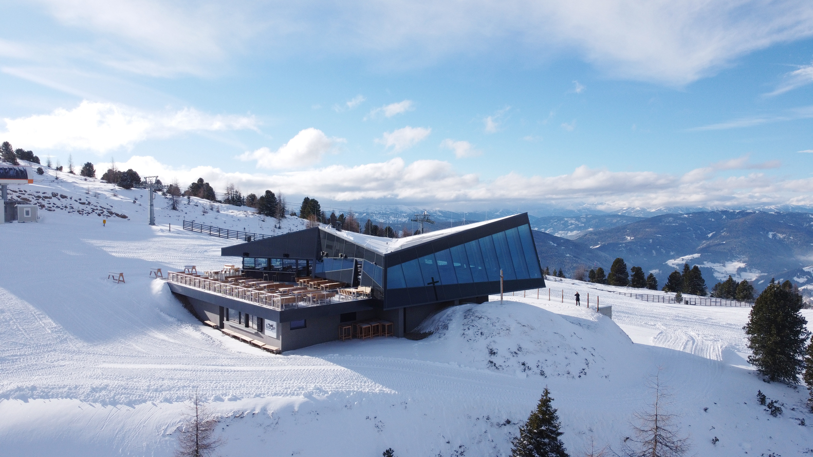 Mountain Top Restaurant Architecture: The Eagle Mountain Top Restaurant ...