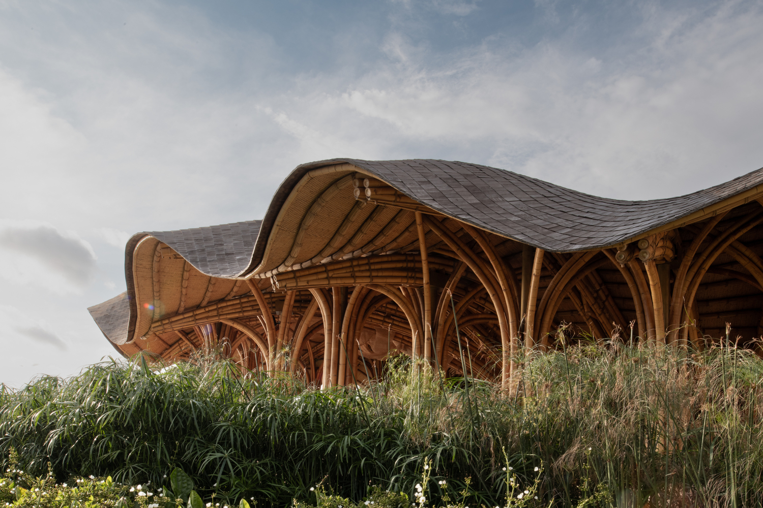 Shell Restaurant by Pablo Luna Studio: A Sustainable Bamboo Masterpiece ...