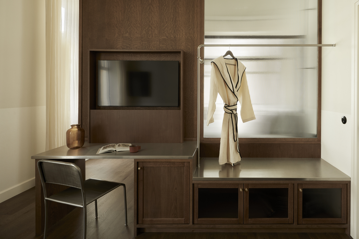 Adaptive Reuse in Hospitality Design: Ergon Bakehouse by Urban Soul ...