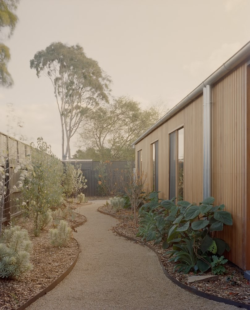 Stumpy Gully House: A Thoughtful Architectural Response to Regional ...