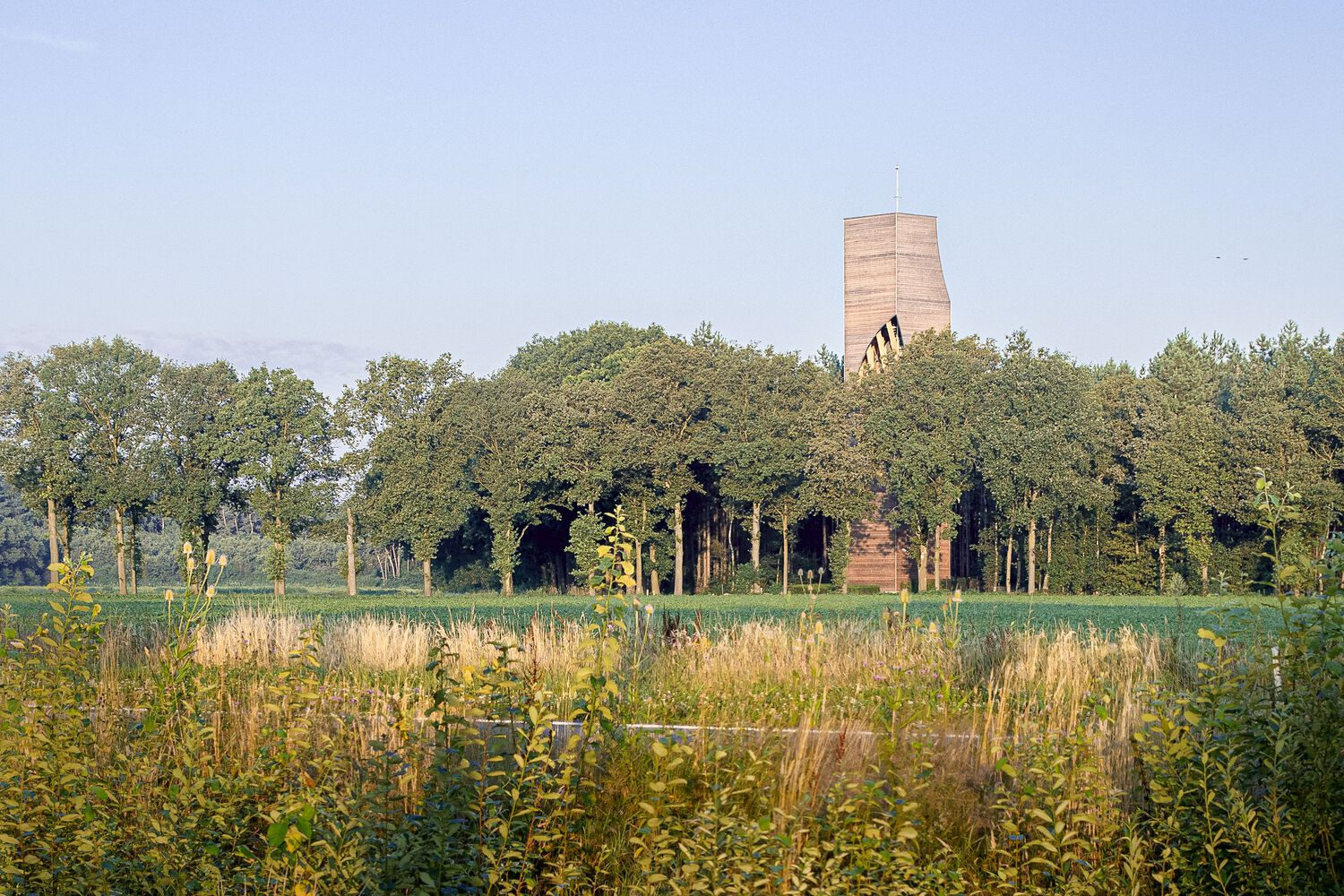 Watchtower Einderheide: A Sustainable Watchtower Design That Blends ...