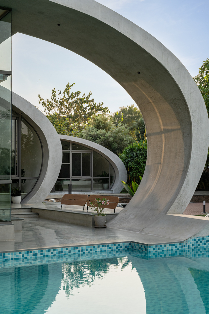 Carapace House Organic Architecture: A Fusion of Form, Nature, and ...