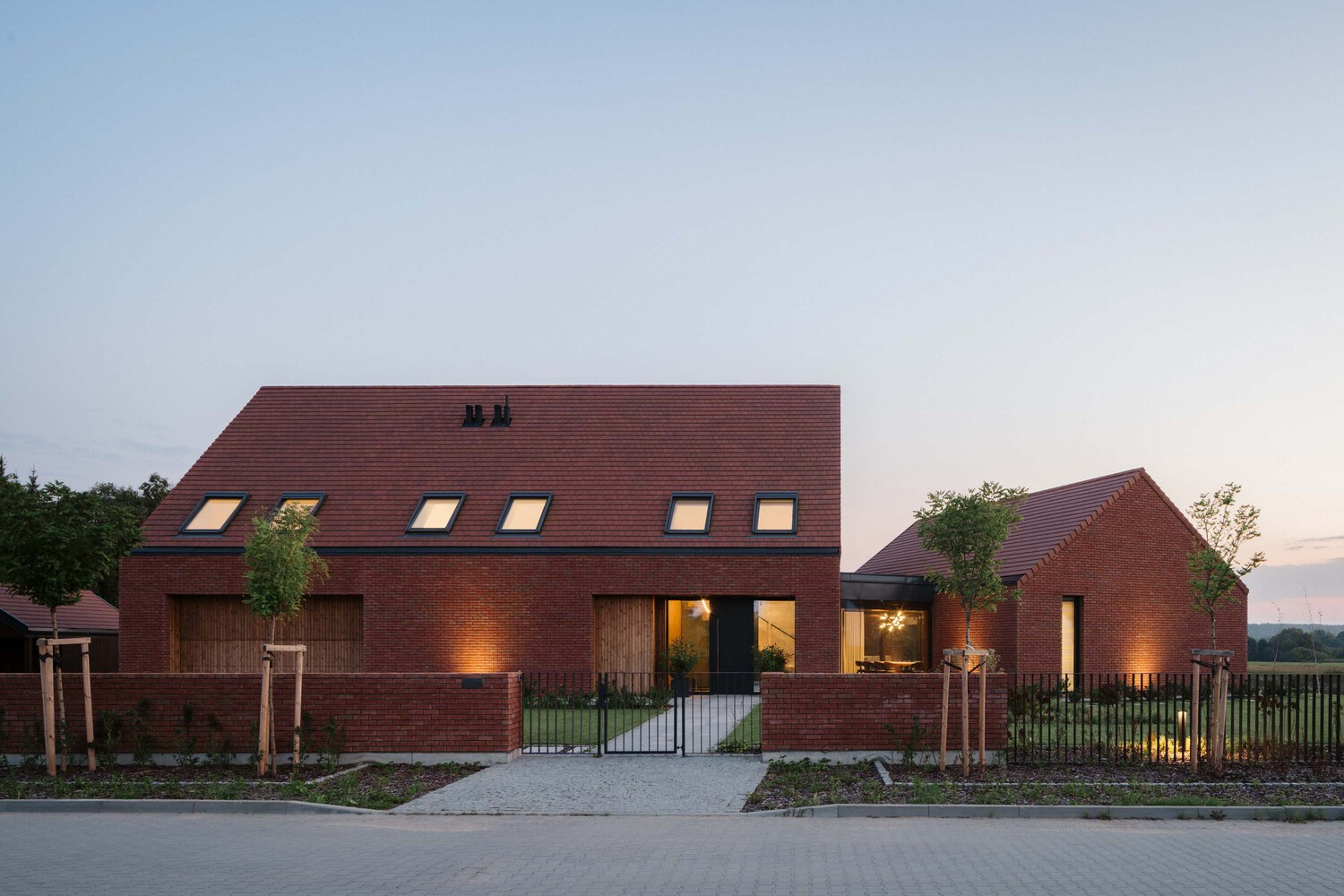 A Modern Rural House Design: YY87 Architektura’s Seamless Integration ...