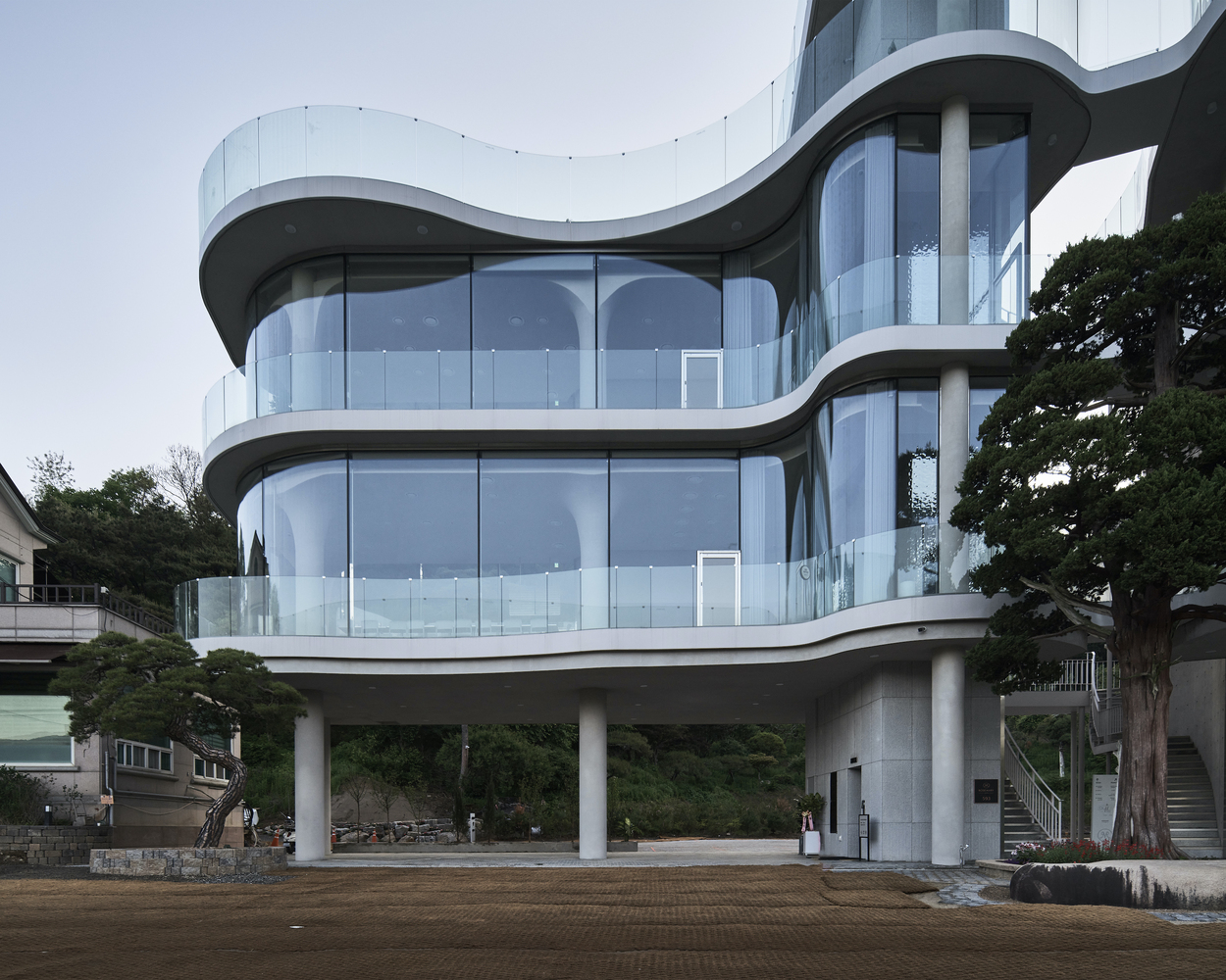 Nature-Integrated Architecture: The Design of Rose Mary Cafe by ...