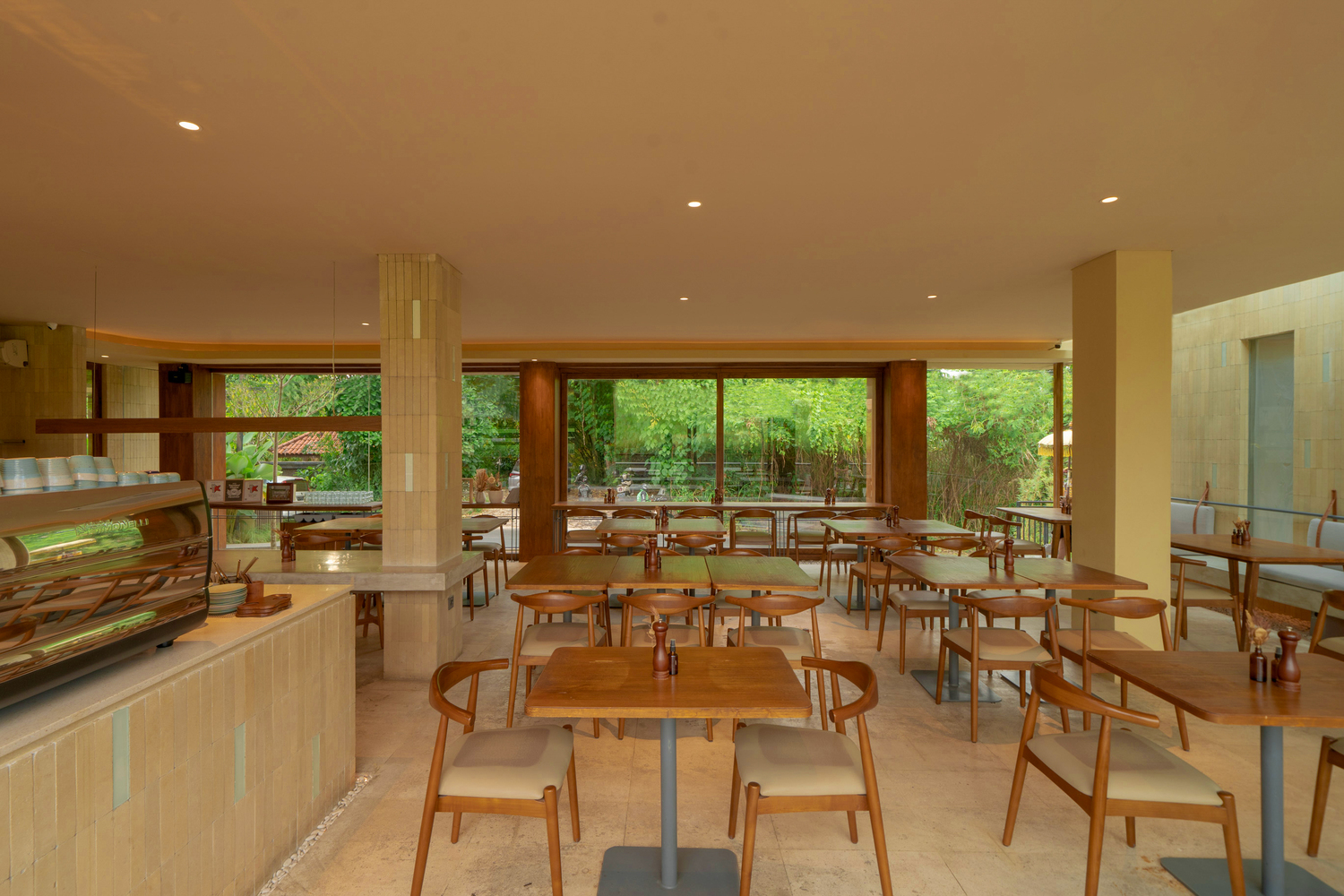 Sensorium Tropical Shelter: A Contemporary Fusion of Nature and ...