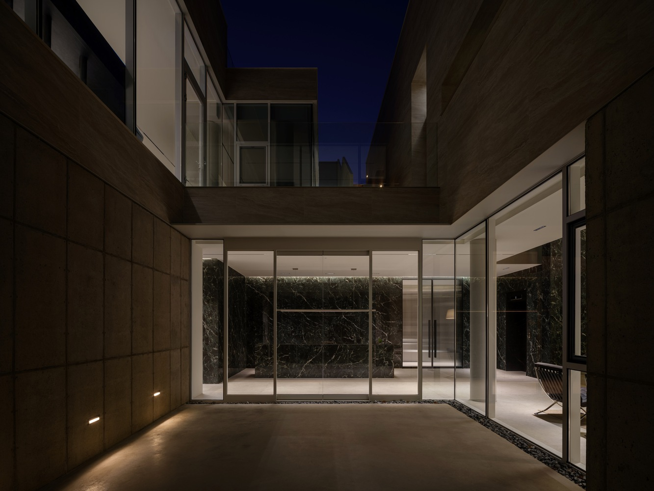 Architectural Voids in Modern Design: The Oztile Showroom by Atelier ...