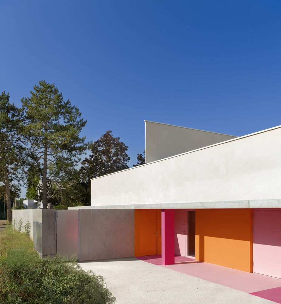 Modern Daycare Architecture in France: A Vibrant Crèche by Dominique ...