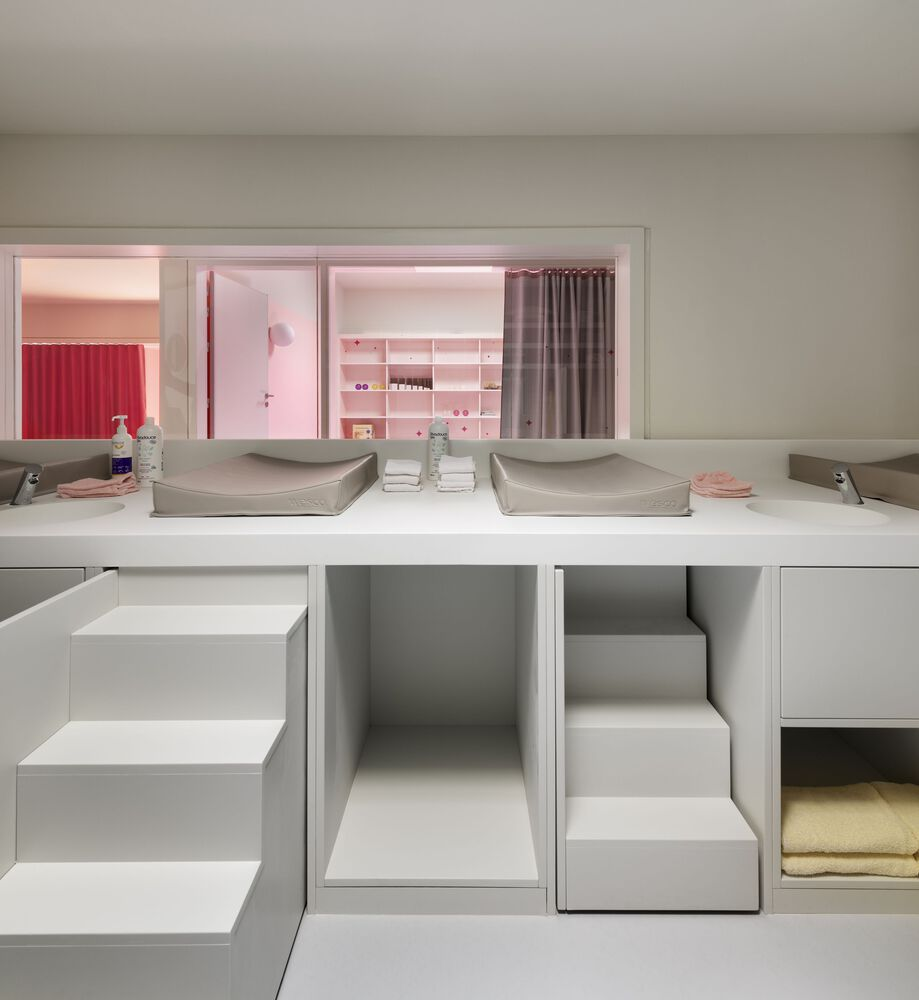 Modern Daycare Architecture in France: A Vibrant Crèche by Dominique ...