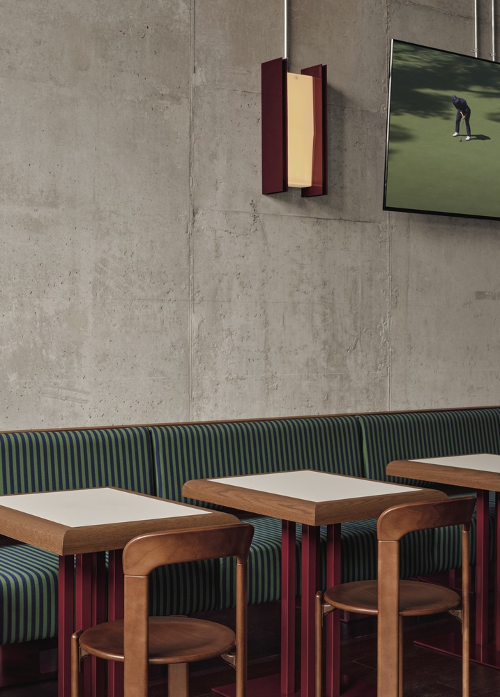 Modern Indoor Golf Club Design: MUNI by Ivy Studio in Montreal ...