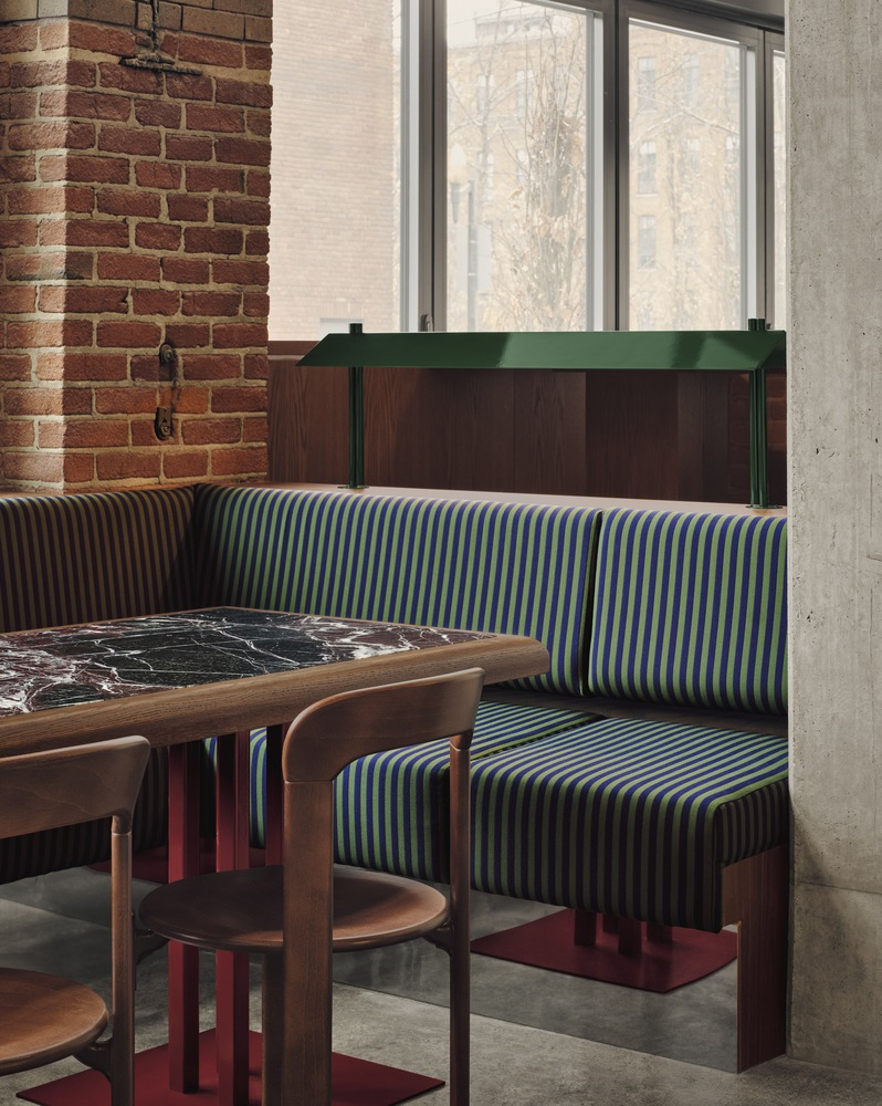 Modern Indoor Golf Club Design: MUNI by Ivy Studio in Montreal ...