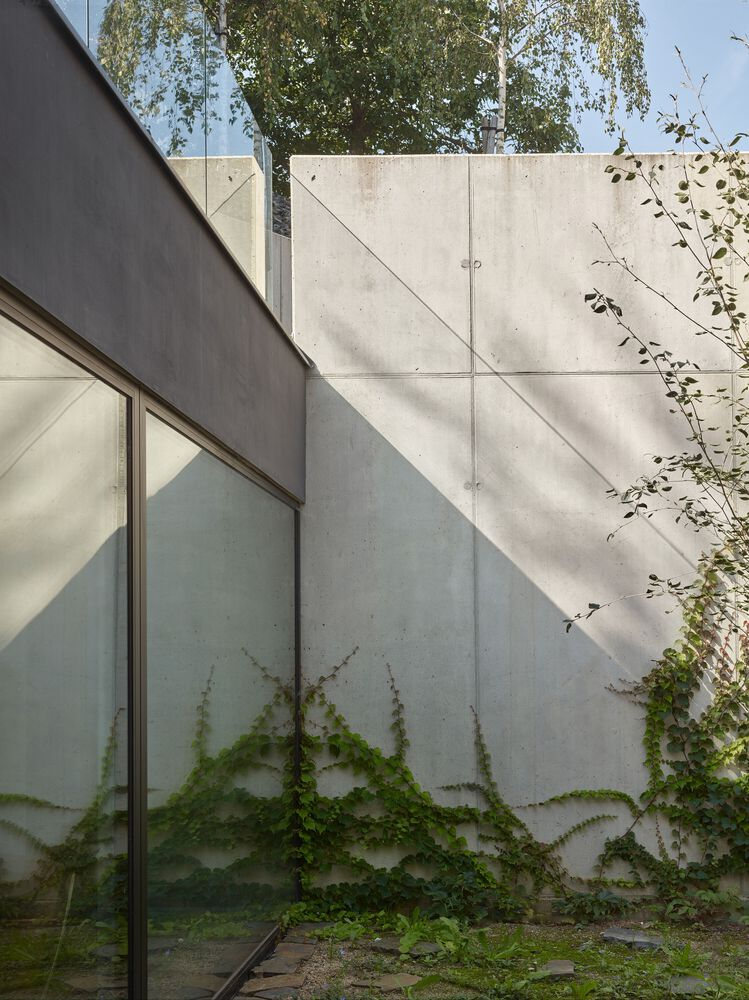 Villa Sidonius by Stempel & Tesar Architekti: A Harmonious Blend of ...