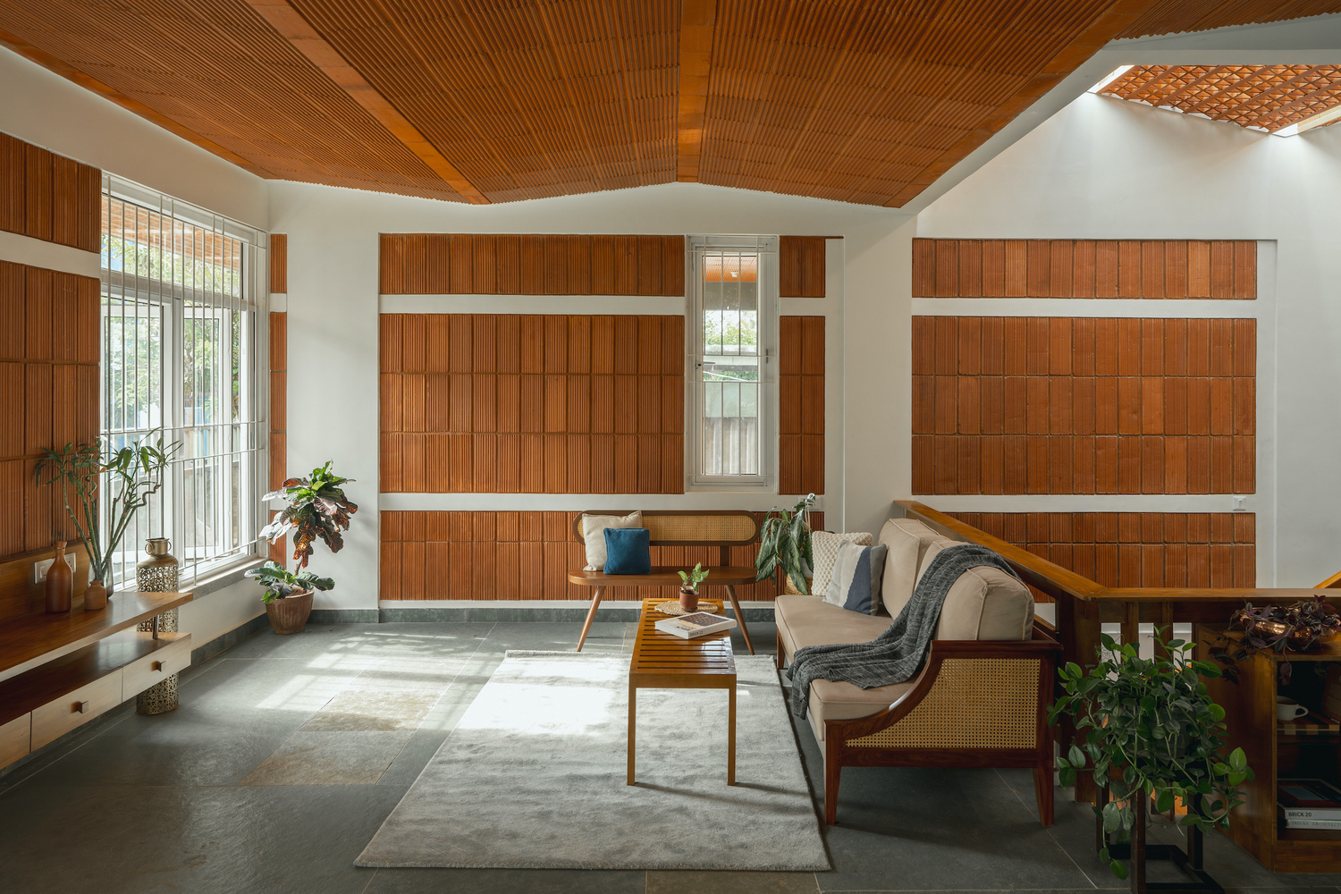 Passive Design Strategies in Residential Architecture: Namana House by Wright Inspires ...