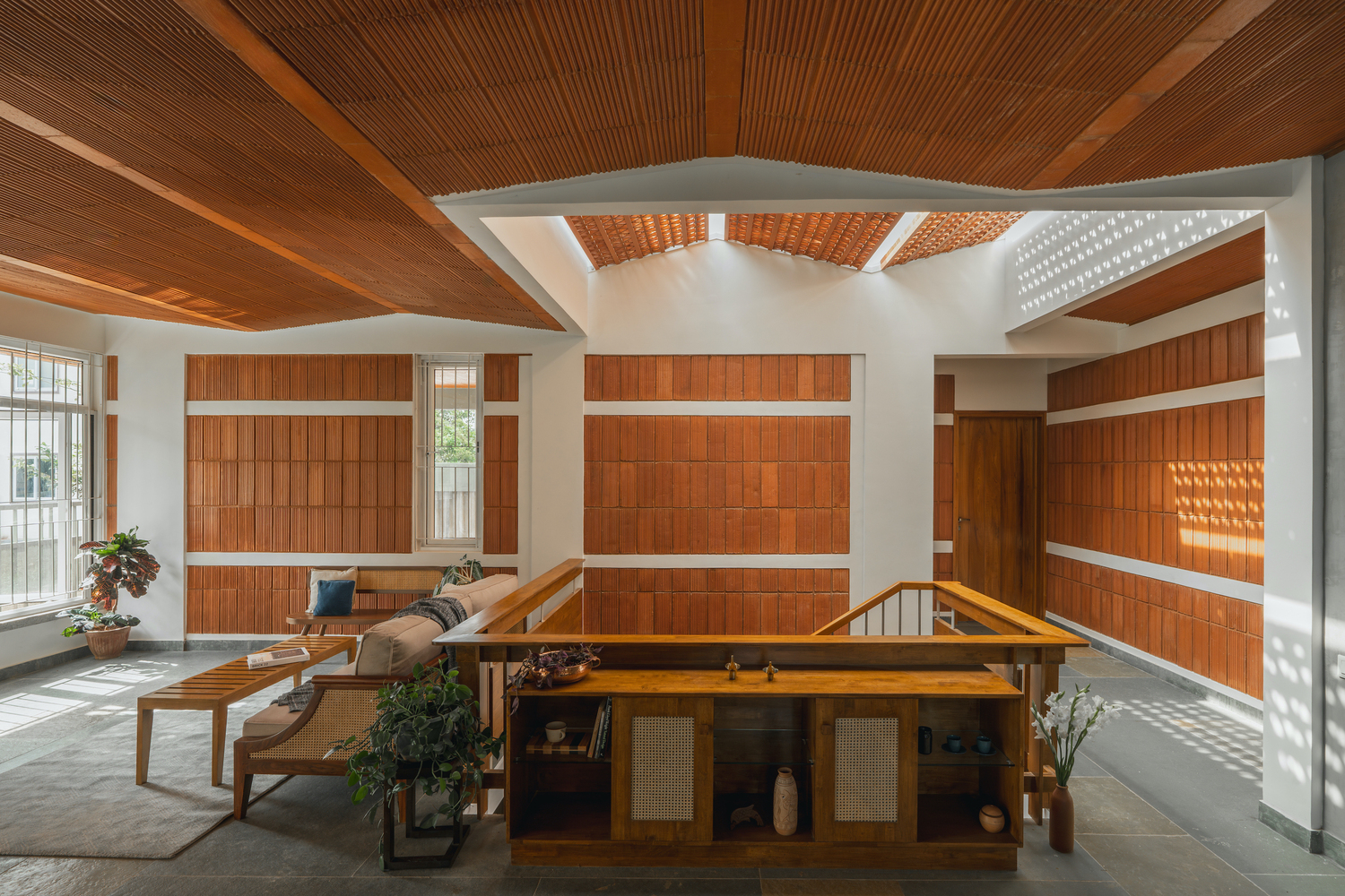 Passive Design Strategies in Residential Architecture: Namana House by Wright Inspires ...