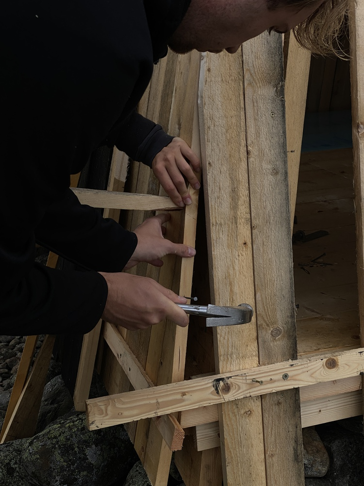 Sustainable Small-Scale Architecture: Trappudden Vindbåk Wind Shelter ...