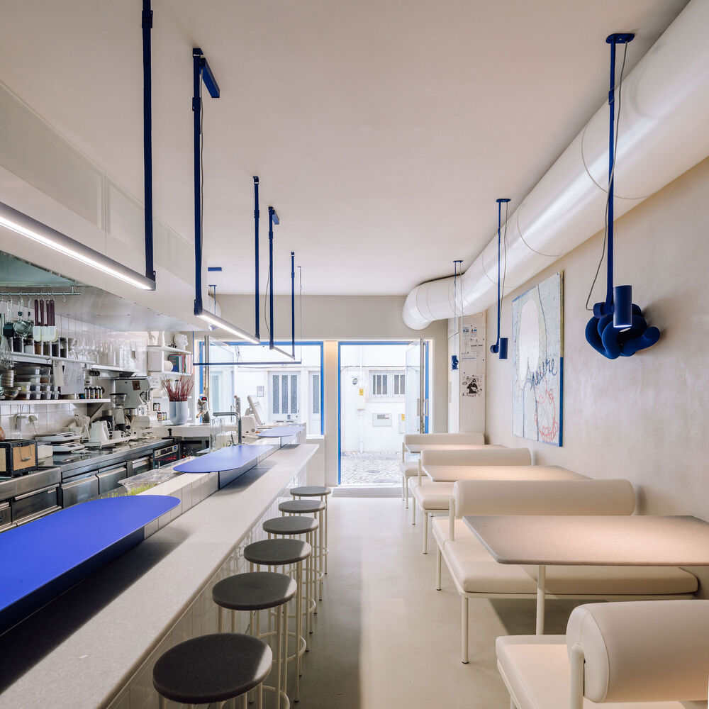 The Capsule Cafe by Atelier Réalité: A Contemporary Culinary Capsule in ...