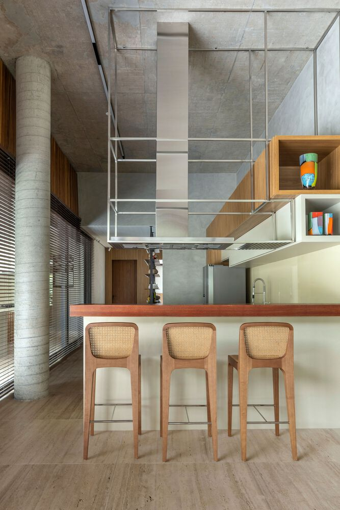 Modern Brazilian House Design in Harmony with Nature: Pirenópolis House ...