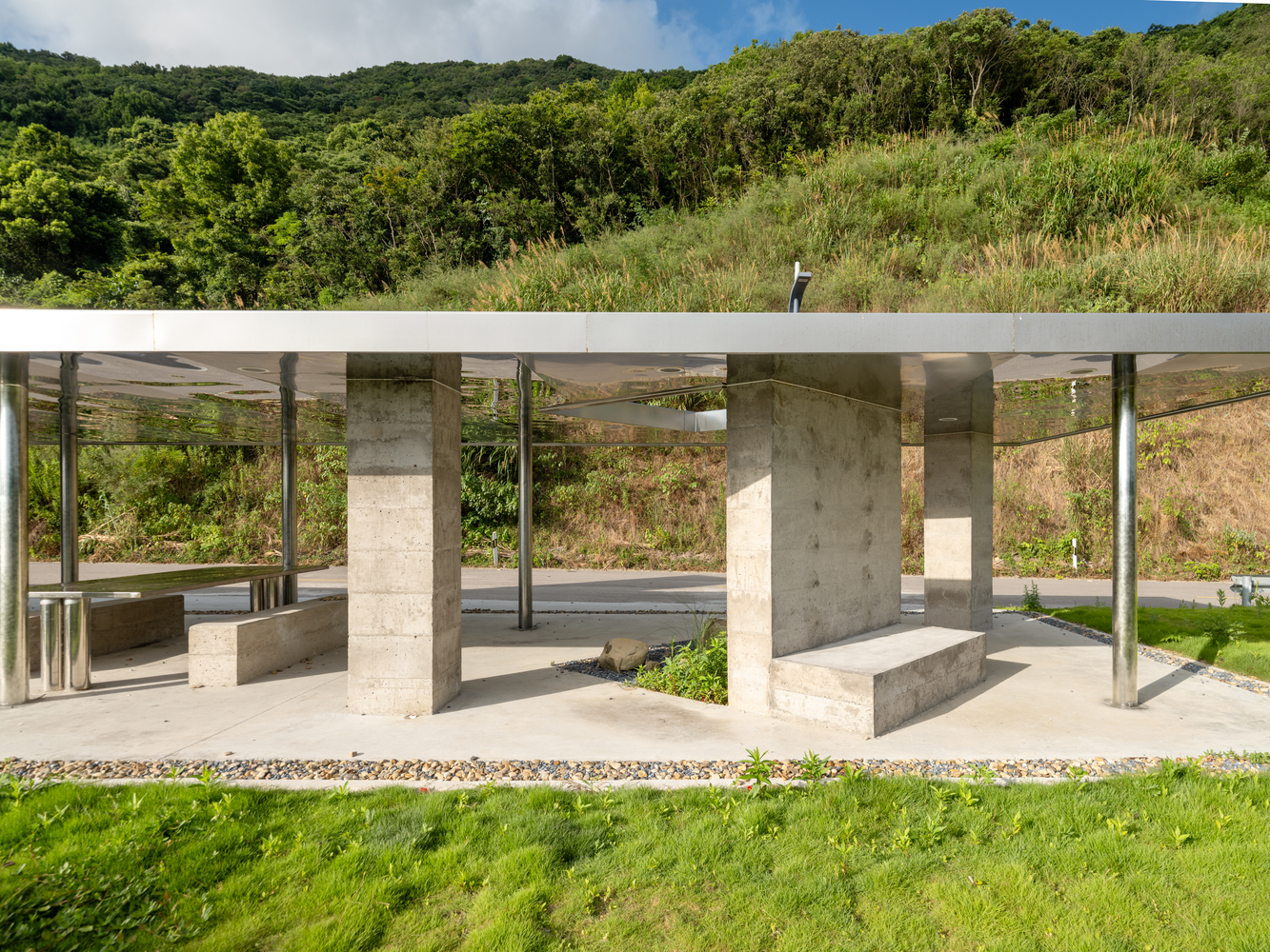 Columnating Pavilion Design by Found Projects and Atelier Noirs: A Sculptural Approach to ...