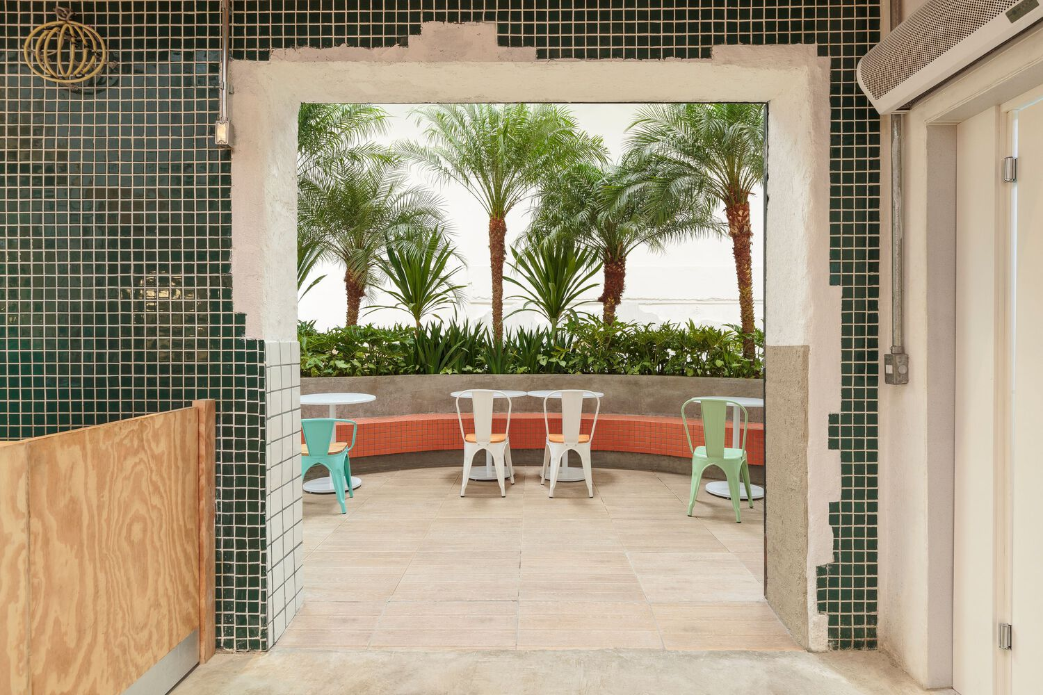 Restaurant Salu by KAS ARQ: Expanding Hospitality with a Rustic and Sustainable Design in São ...