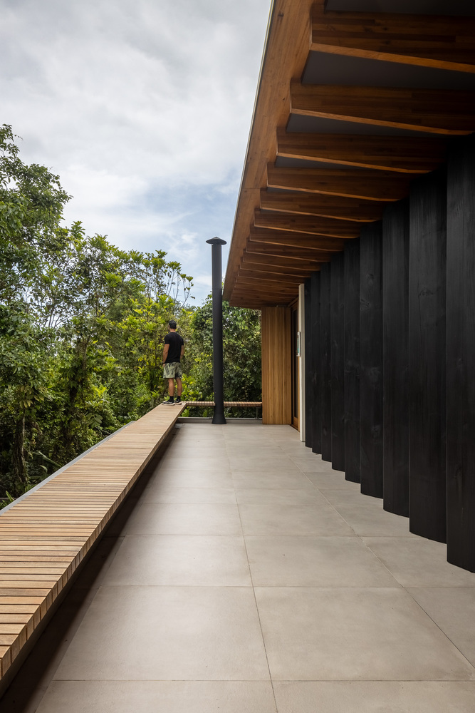 Tropical Contemporary House Design: PCW Residence by Pitta Arquitetura | Architecture News