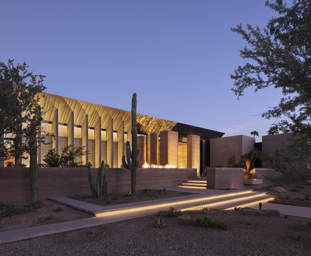 Desert Modern Architecture: The Desert Fairway Residence by Kendle ...