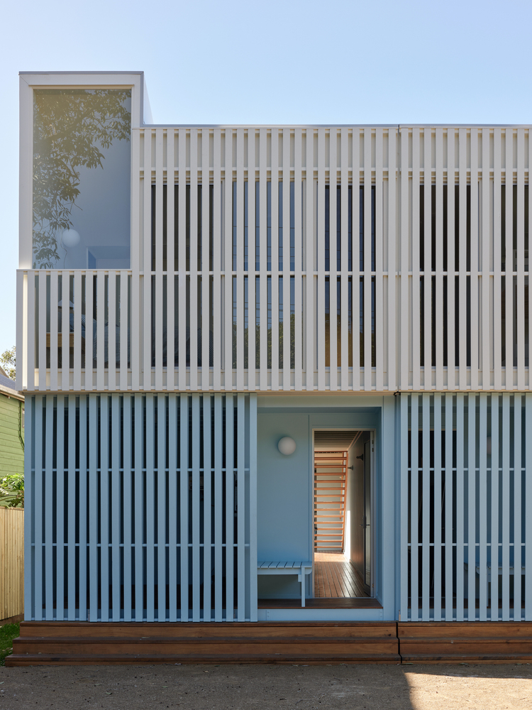 Blok Three Sisters House by Blok Modular + Vokes and Peters: A ...