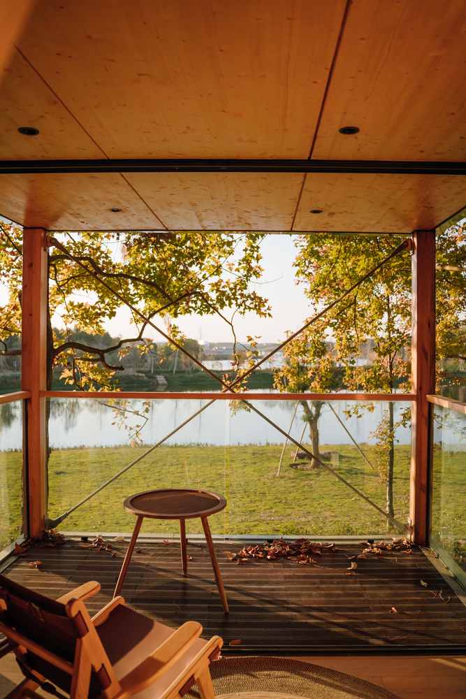 The Giraffe Cabin: A Masterpiece of Prefabricated Wood Cabins by Wiki ...