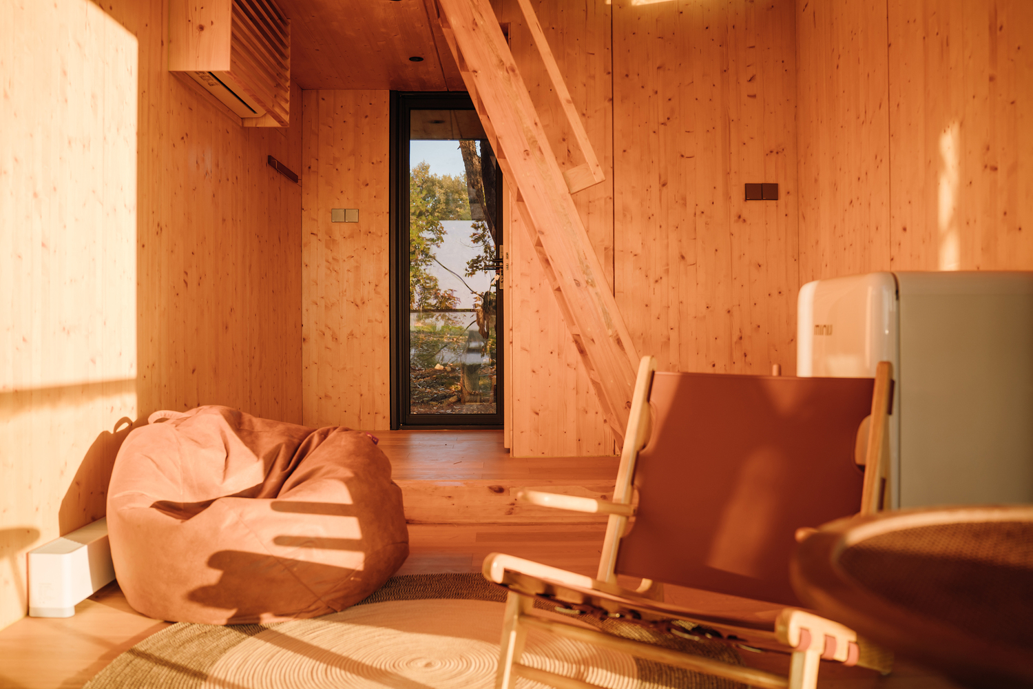 The Giraffe Cabin: A Masterpiece of Prefabricated Wood Cabins by Wiki ...