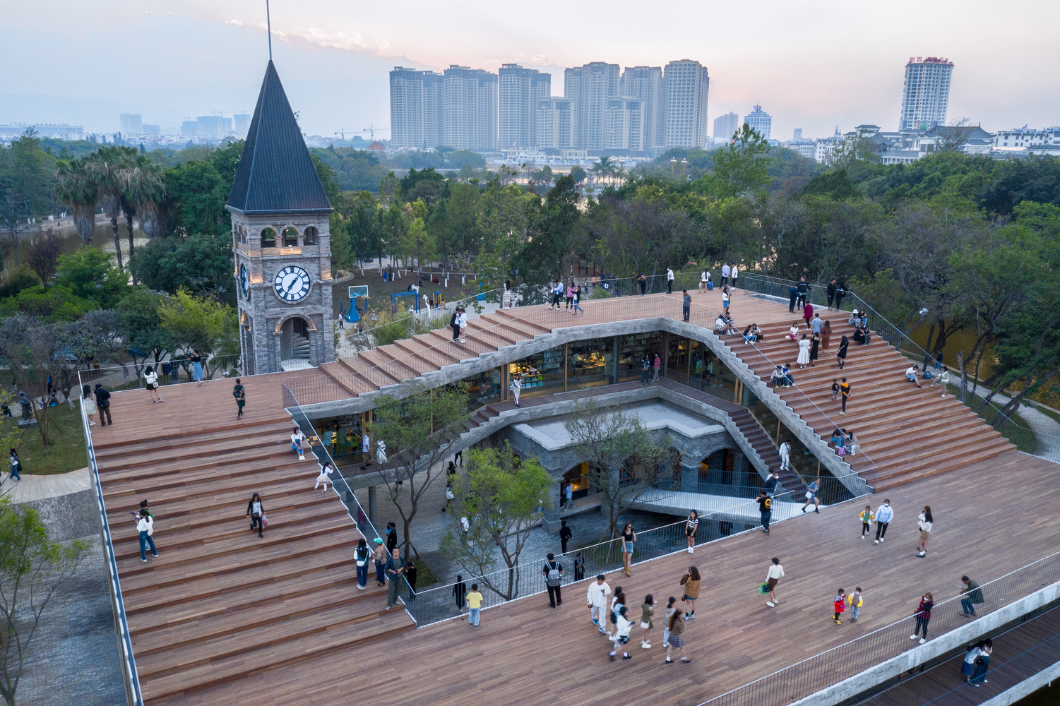 Mengzi NSAU Bookstore of Librairie Avant-Garde: A Masterpiece of ...
