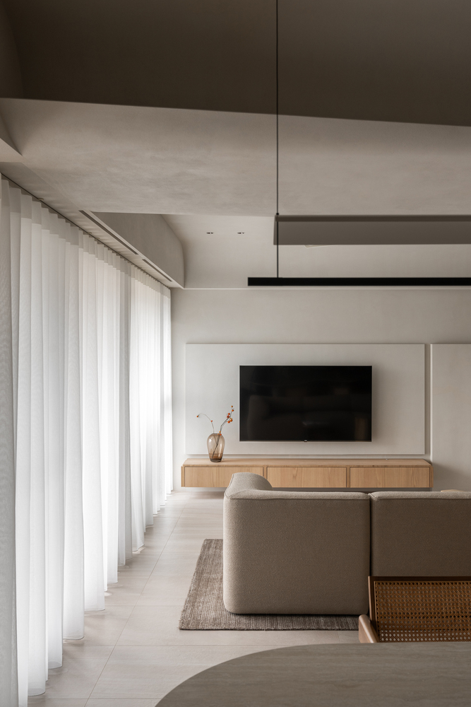 Curved Interior Design in the Slow Rhythm Apartment by KC Design Studio ...