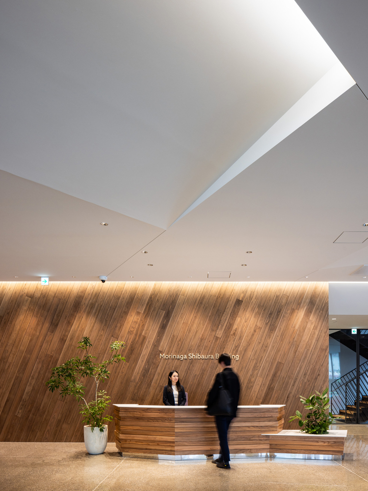 Morinaga Shibaura Building by Takenaka Corporation: A Landmark in ...