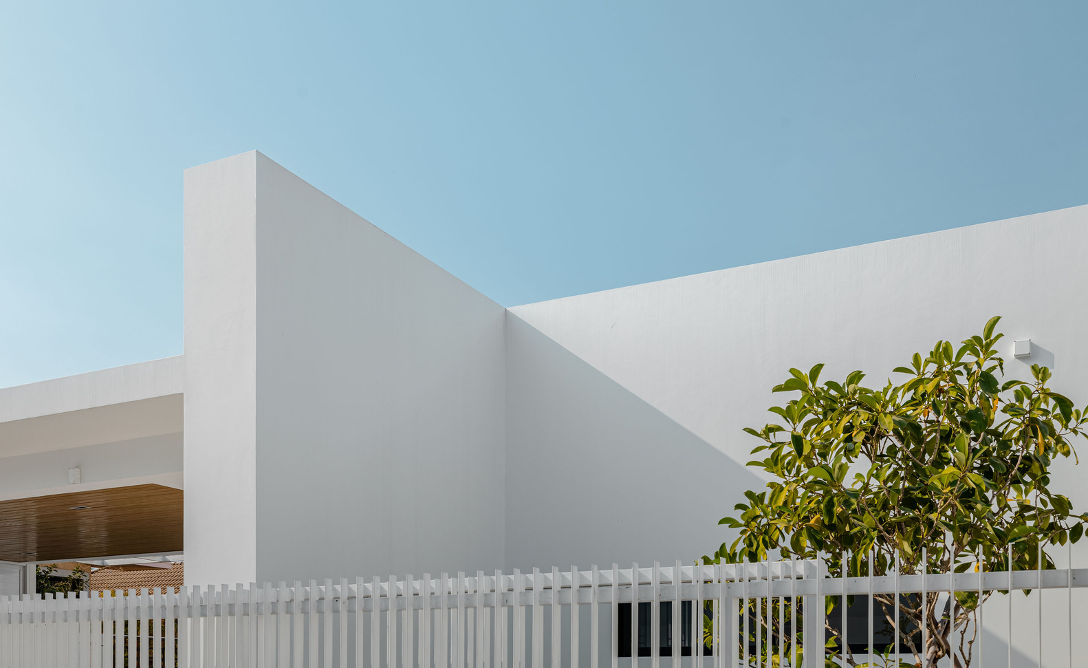 Minimalist House Design Thailand: Phimai Residence by Studio Bewell | Architecture Blog