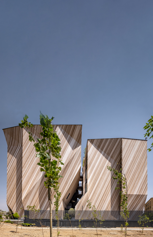 AnDo Residential Building: Contemporary Brick Residential Architecture ...