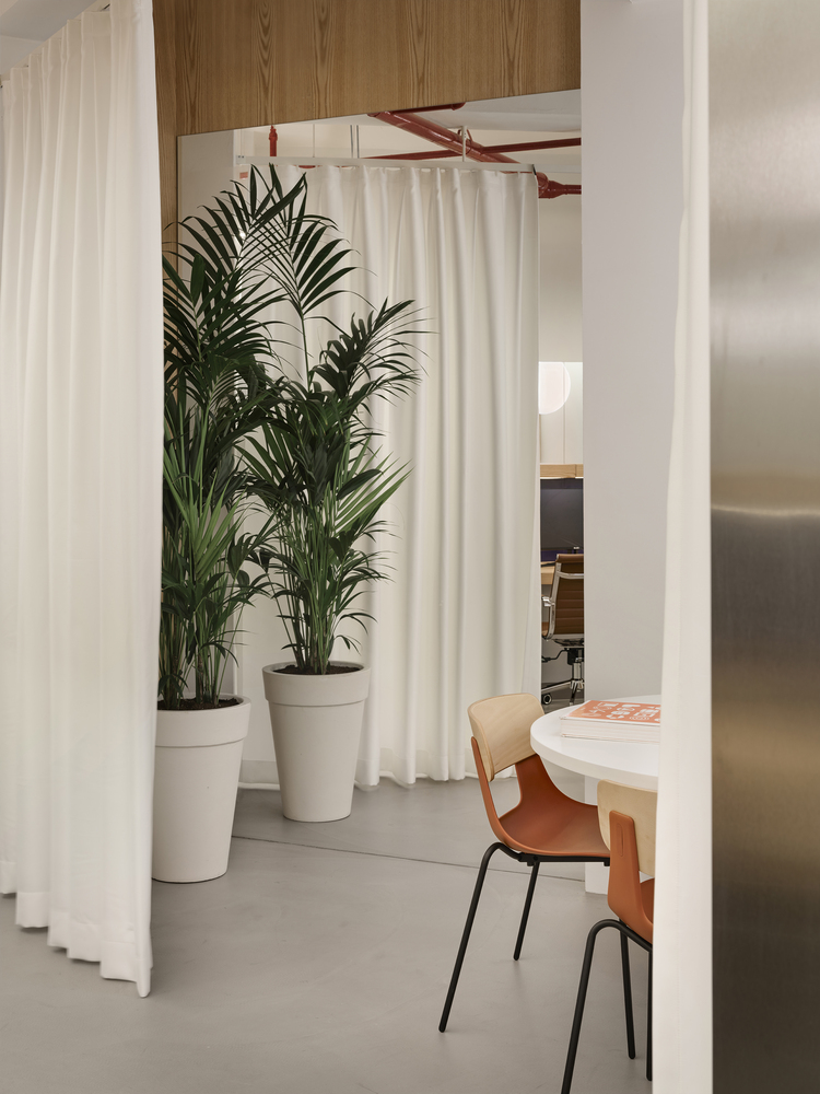 Flexible Office Interior Design in Türkiye: Remy Global Office by KAT73 ...