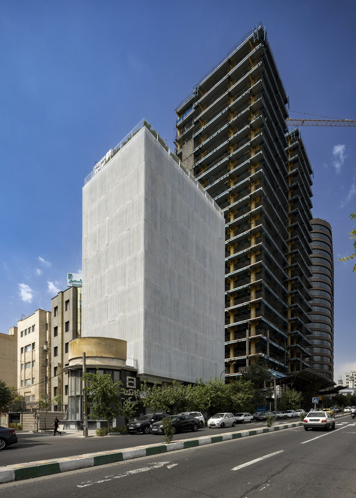 The White Renovation Office Building by Olgooco: Sustainable Office ...