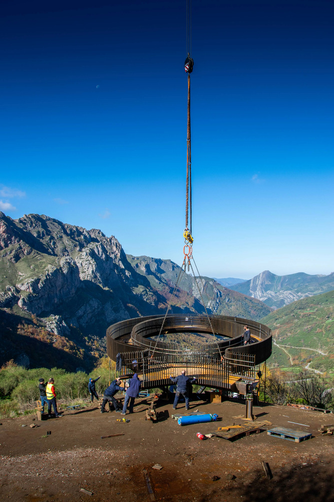 Geological Viewpoint Architecture: The Saliencia or Farrapona Valley by ...