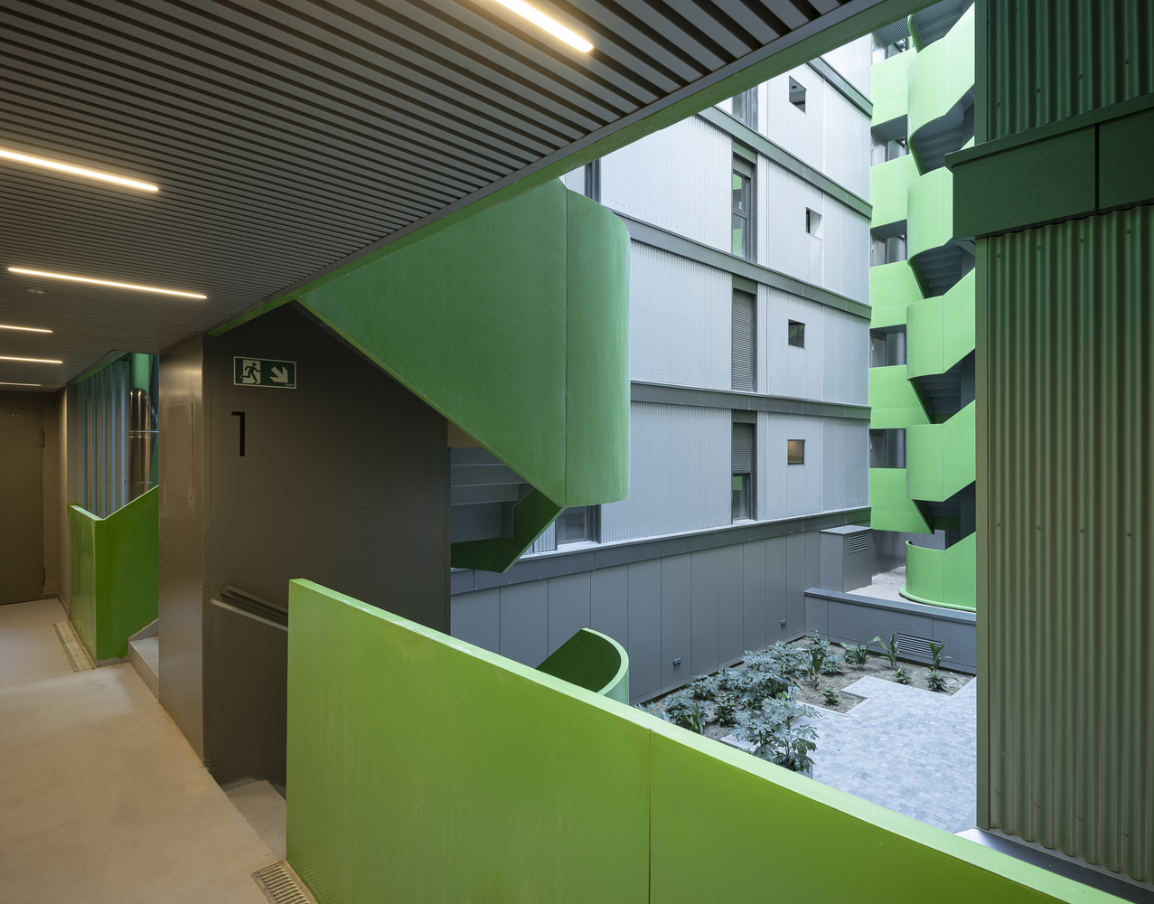 Sustainable Social Housing Architecture: 116 Public Housing Units in ...