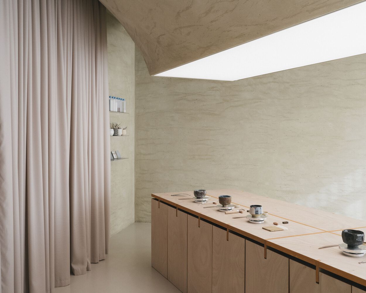 Mosca Bianca Ceramic Workshop: A Sculptural Approach to Ceramic ...