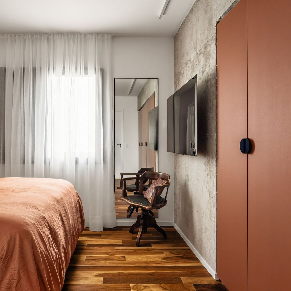 Modern Apartment Renovation with Curved Interiors: CORE Apartment by ...