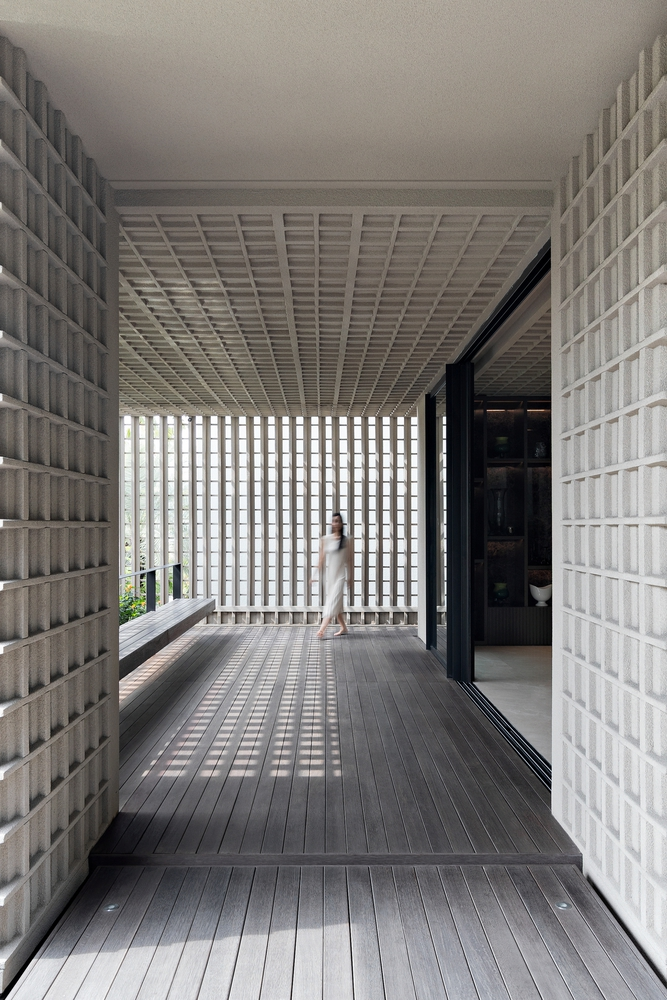The Steric Spes House: Breeze Block House Jakarta by Gets Architects ...