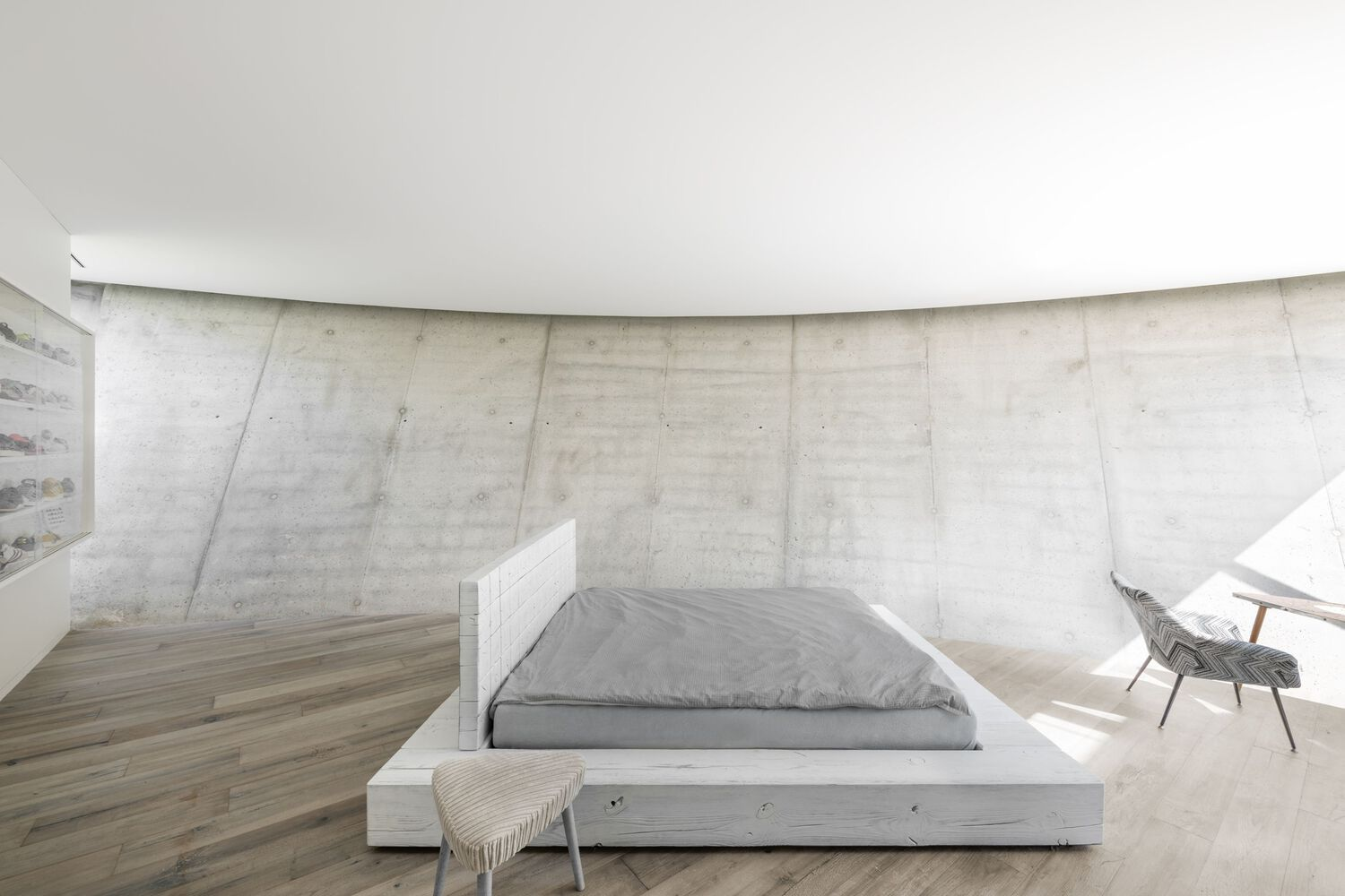 Villa O by YCL Studio: A Sculptural Exploration of Circular House ...