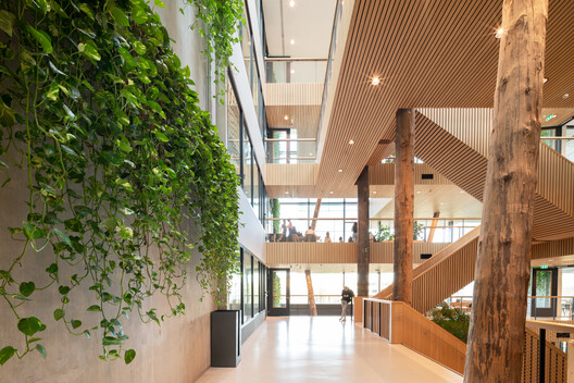 Langeveld Building by Paul de Ruiter Architects – A Sustainable and ...