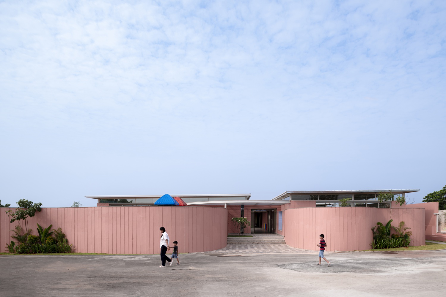 Avinya Inaugural Campus / Spacefiction Studio – Designing for Young ...