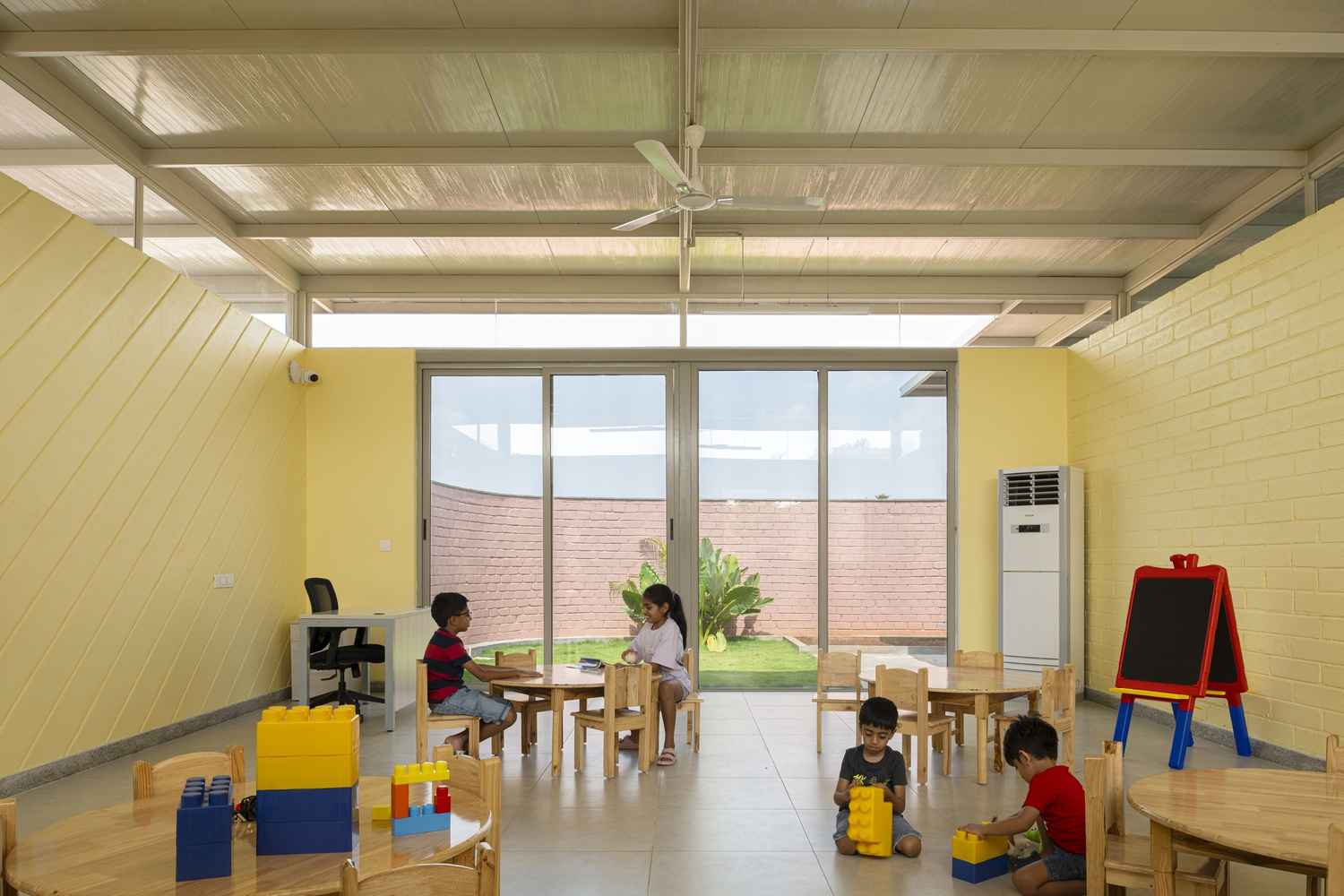 Avinya Inaugural Campus / Spacefiction Studio – Designing for Young ...