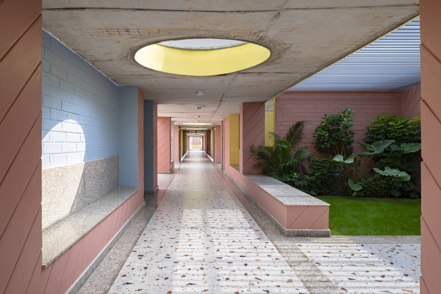 Avinya Inaugural Campus / Spacefiction Studio – Designing for Young ...