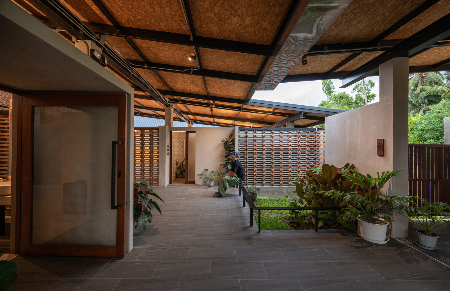 Cheewit Cheewa Home of Nature | Teerachai Leesuraplanon & Thitiphong ...