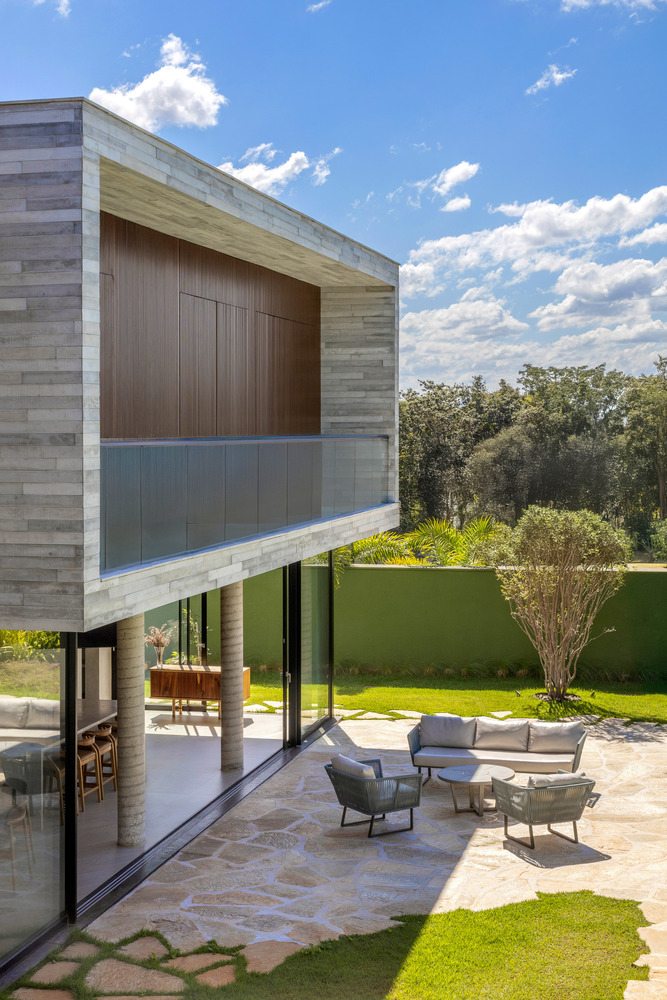Dione House by STUDIO ANDRE LENZA: A Contemporary Cerrado Retreat Blending Nature, Light, and ...