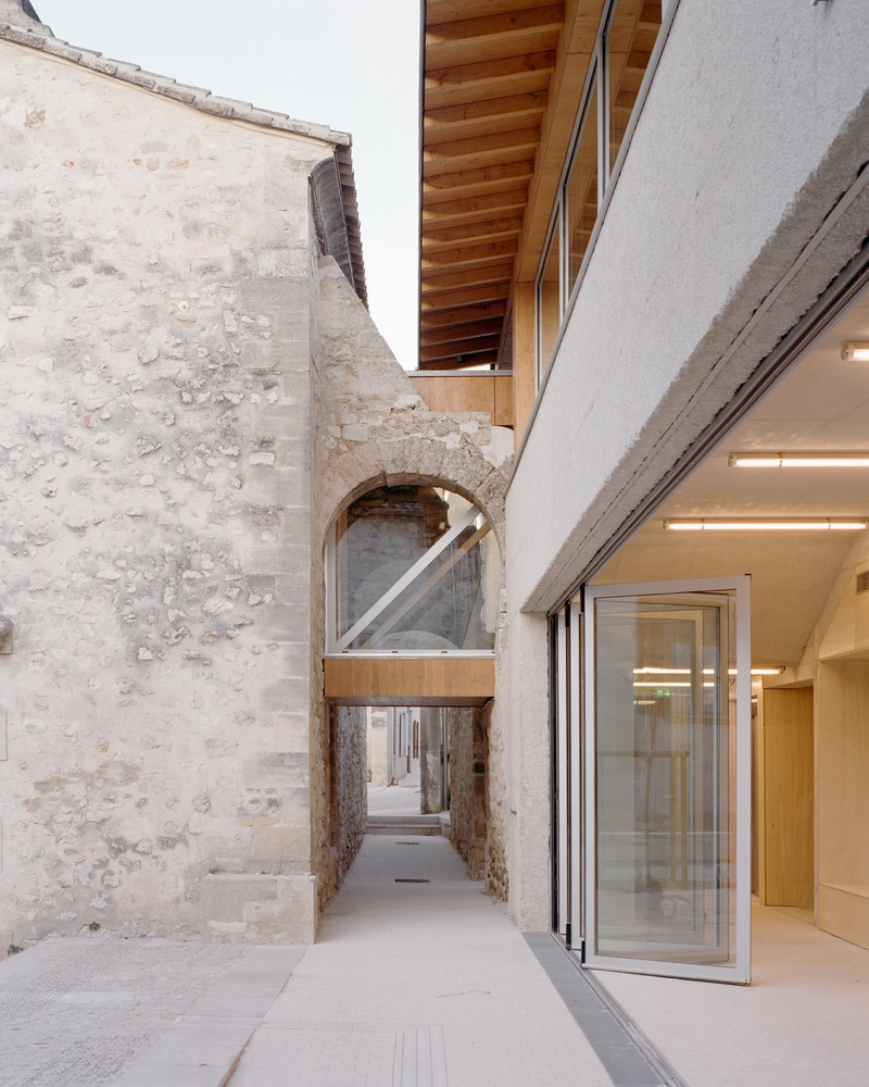 La Source Third-Place Library by NAS Architecture: Revitalizing Rochefort-du-Gard’s Cultural ...