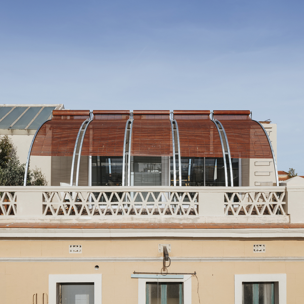 Summer Capsule for a Digital Nomad by Pineda Monedero – Rooftop ...